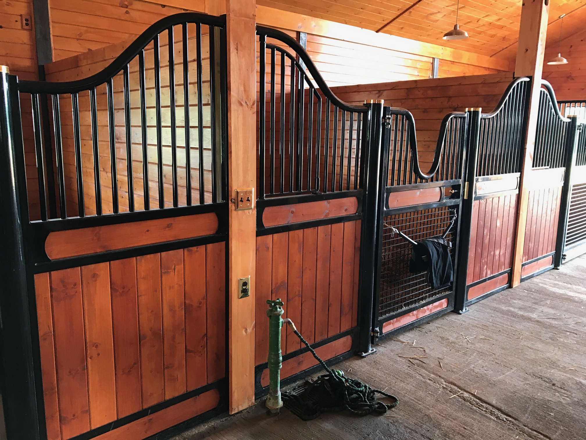 Stall Gallery - Triton European Stalls